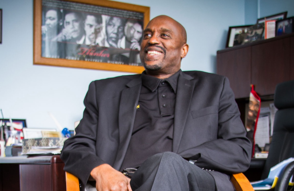 Leonard Dixon resigning as head of Cook County juvenile jail ...