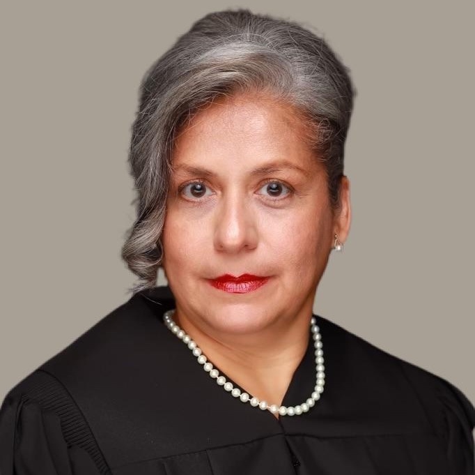 Cook County Judge Accused of ‘Unwanted Touching’ as Prosecutor